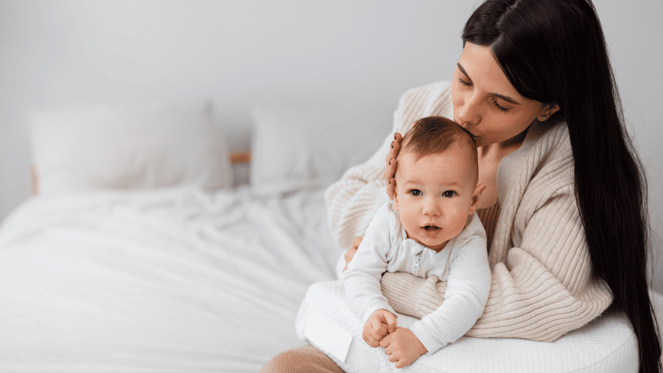 Como Fazer o Bebê Arrotar: Veja 5 formas eficientes – Tudo Para Mamães